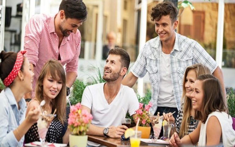 How Restaurant Booths Are Redefining The Dining Experience For ...